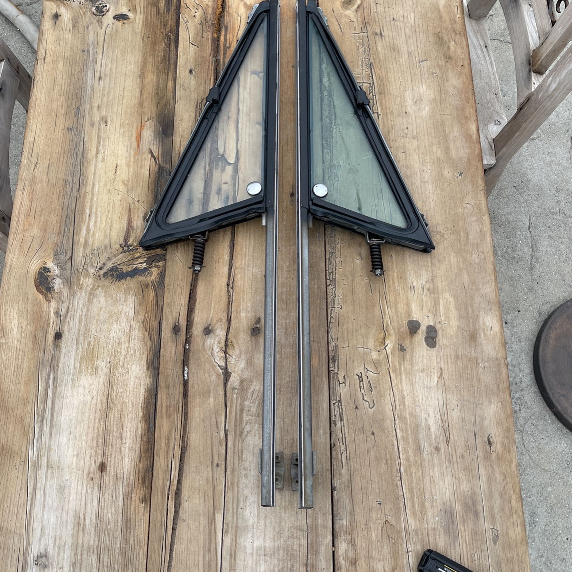 67-72 Chevy C10 Vent Windows for Sale in Los Angeles, CA - OfferUp
