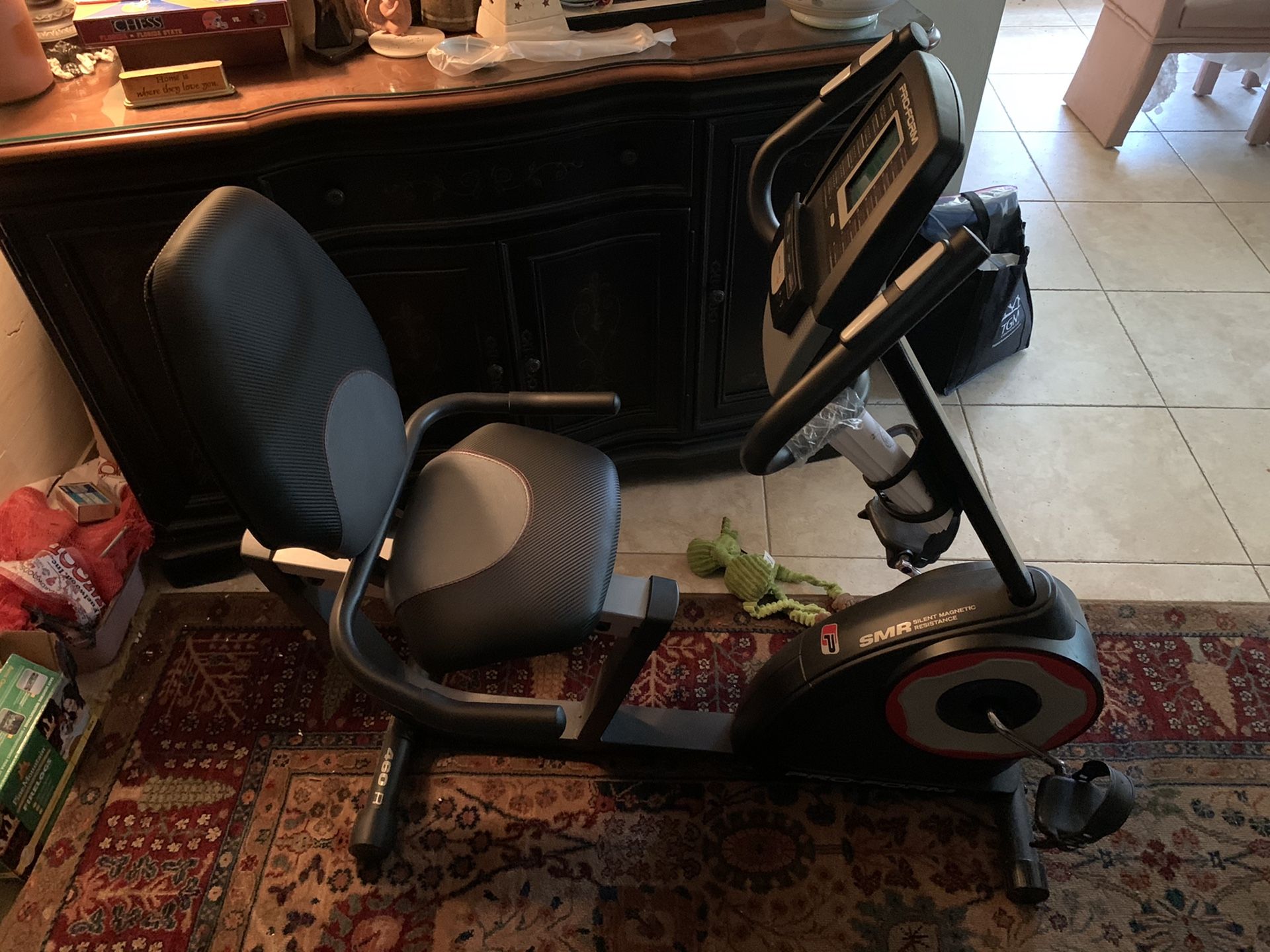 ProForm Recumbent Exercise Bike - 460R for Sale in Naples, FL - OfferUp