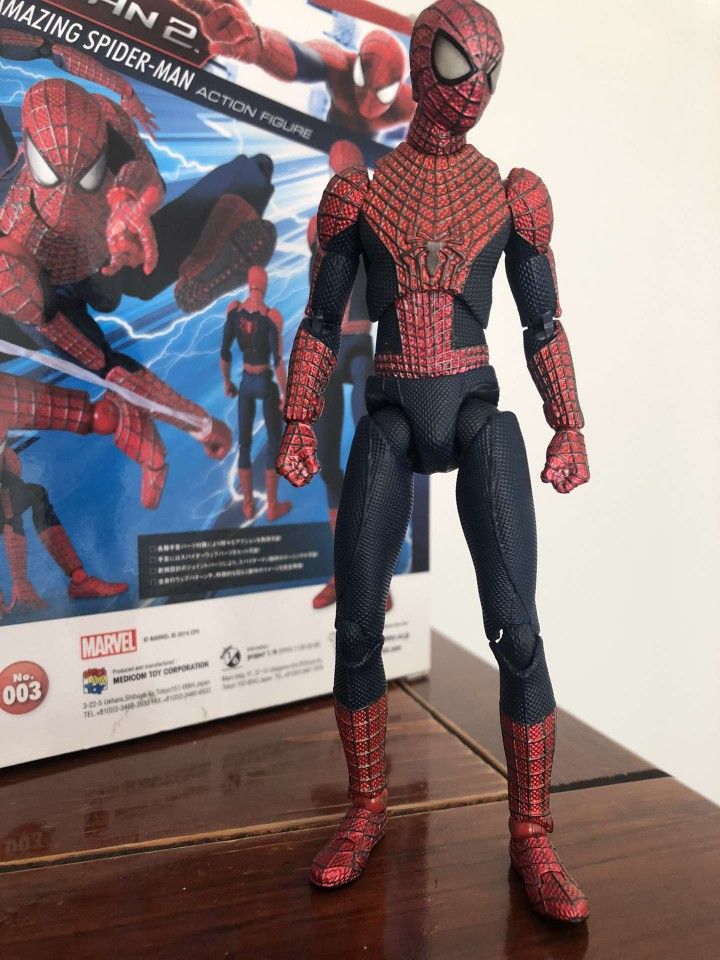 Rare Andrew Garfield TASM 2 Mafex Figure 2014 for Sale in Lynnwood, WA ...
