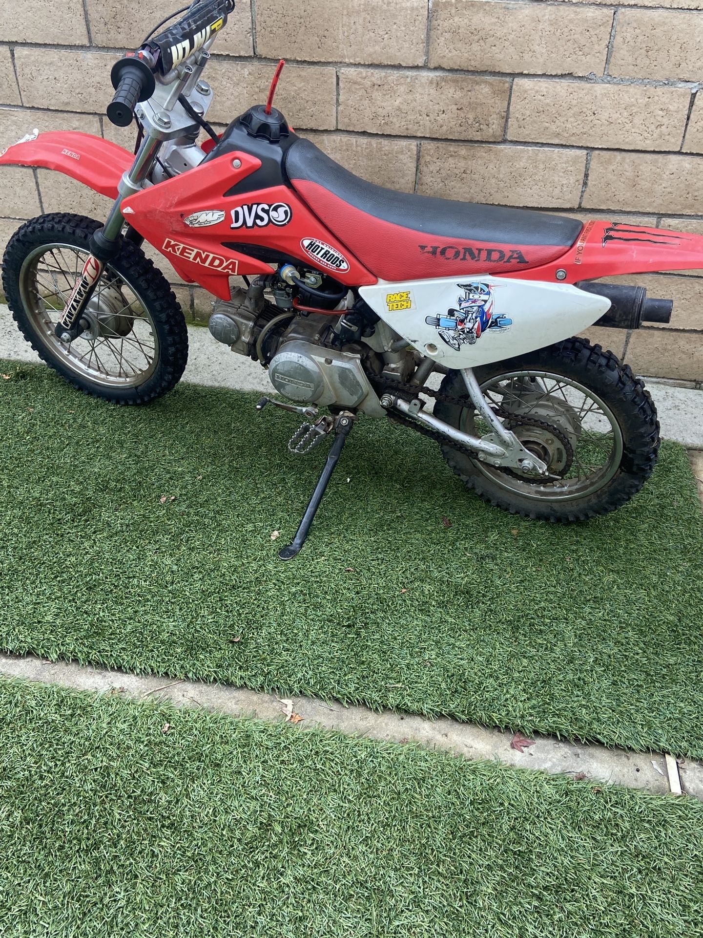 Honda Crf 70f 2004 for Sale in Rancho Cucamonga, CA - OfferUp