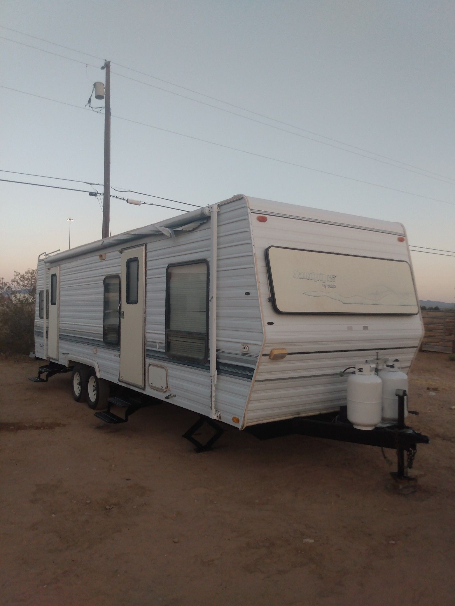 1995 sandpiper travel trailer RV 29 ft for Sale in Las Vegas, NV - OfferUp