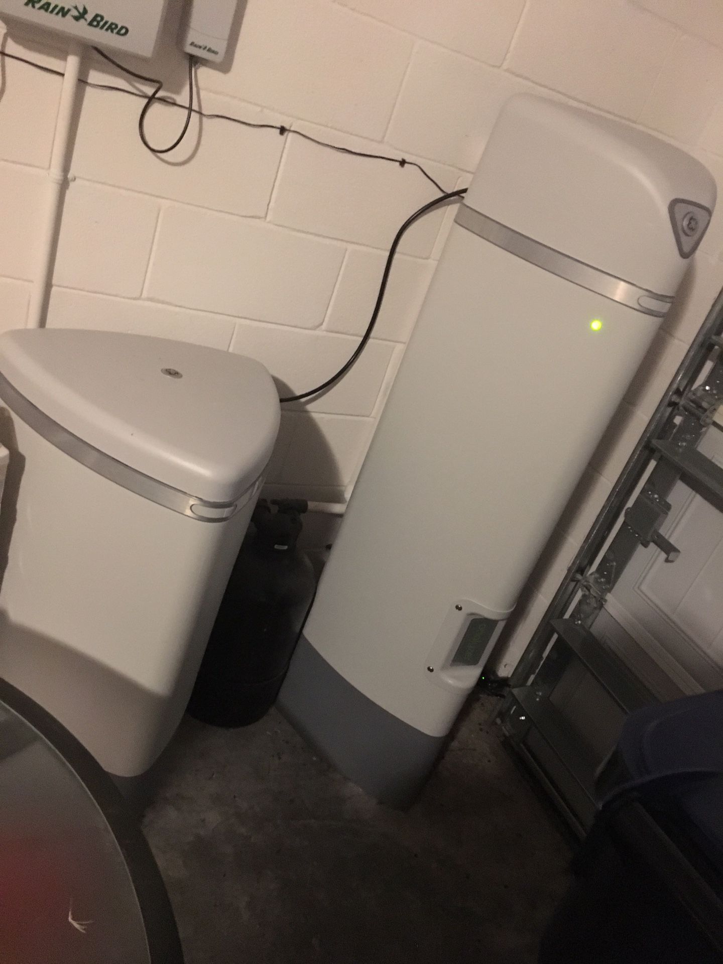 GE pro elite water softener for Sale in Orlando, FL - OfferUp