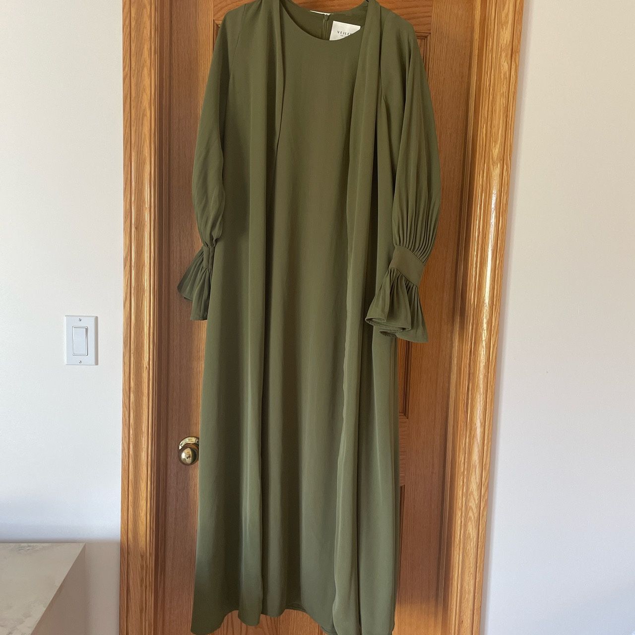 Veiled Collection abaya Dress for Sale in Burbank, IL - OfferUp
