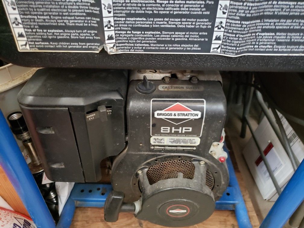 Briggs & stratton 8hp generator for Sale in Bristol, RI - OfferUp