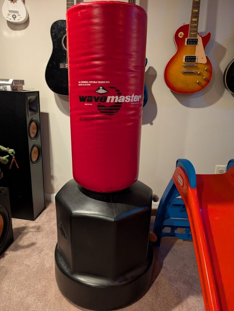 WaveMaster Training Punching Bag for Sale in Ridgewood, NJ - OfferUp