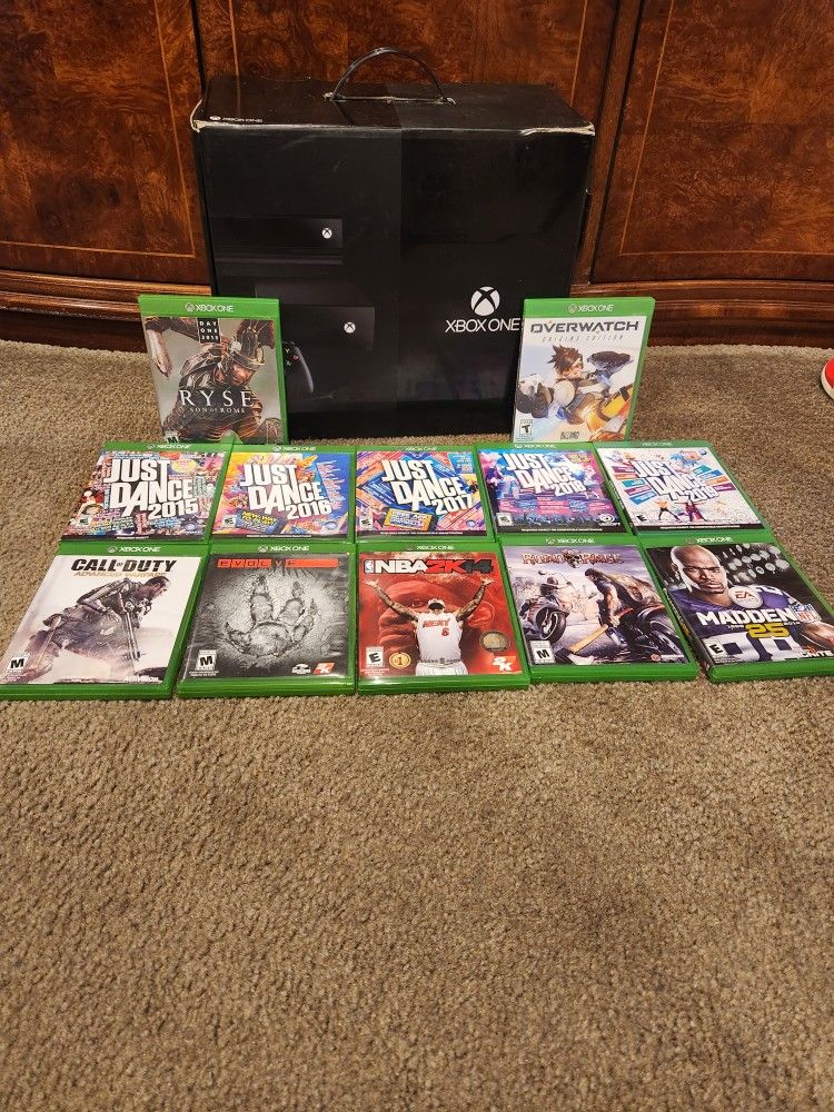 Xbox One Day One Edition Bundle for Sale in Murrieta, CA - OfferUp