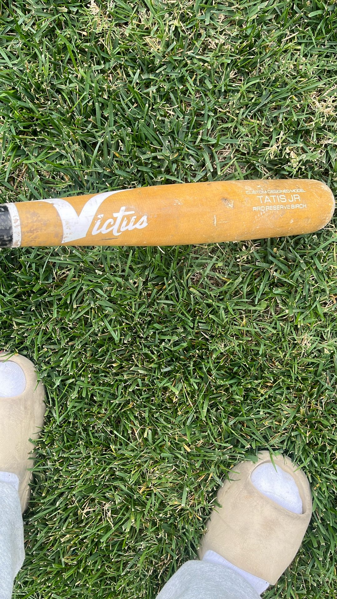 Victus Wood Bat for Sale in Artesia, CA - OfferUp