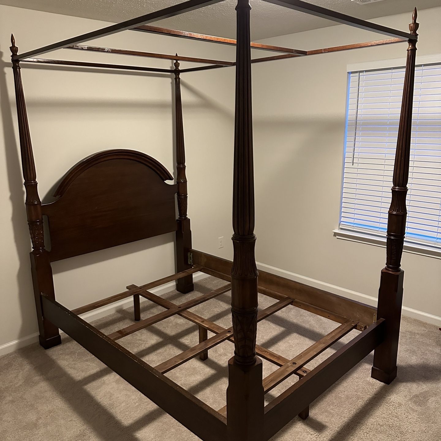 Bombay canopy bed store