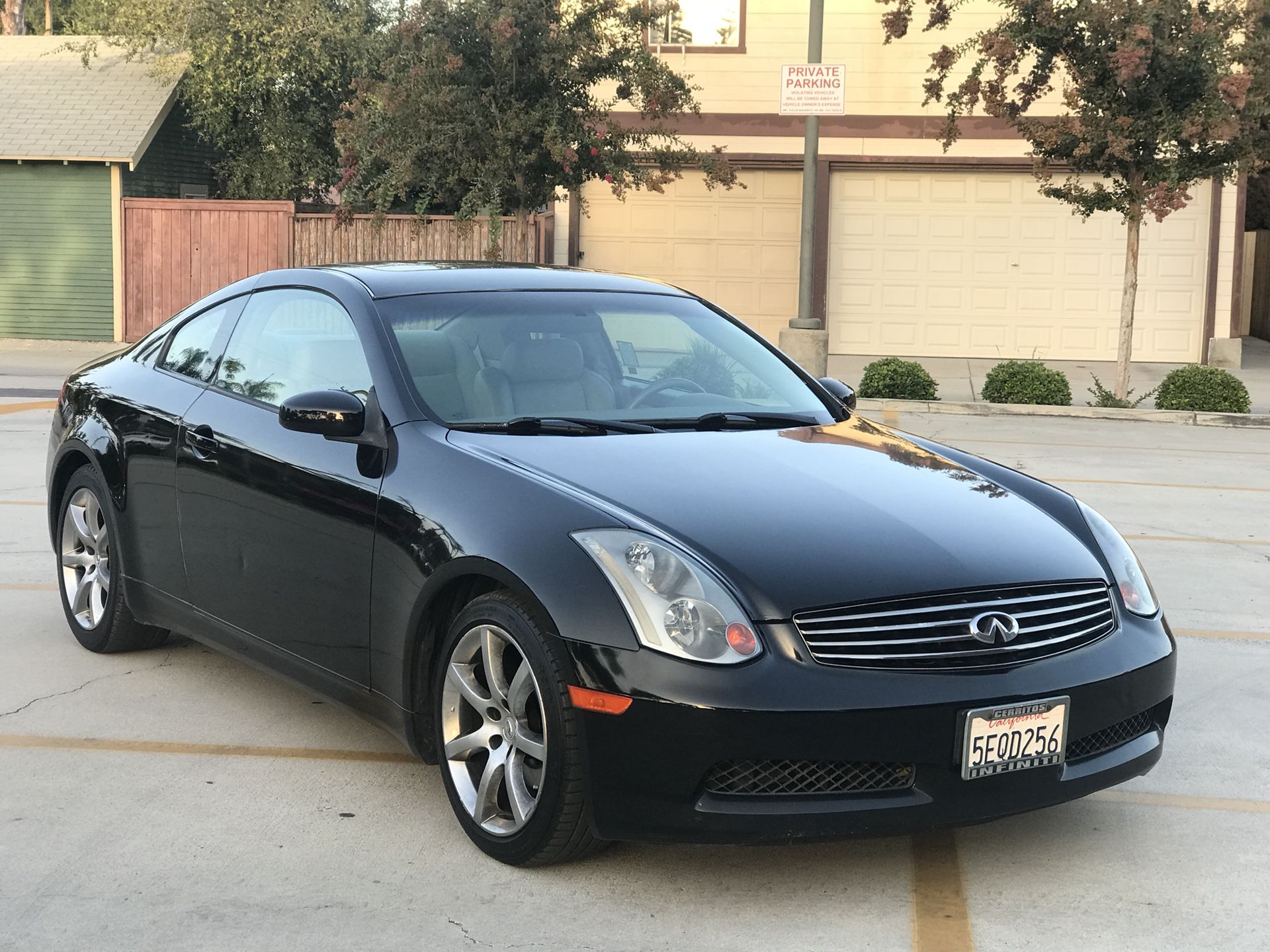 2004 Infiniti G35 Coupe Black