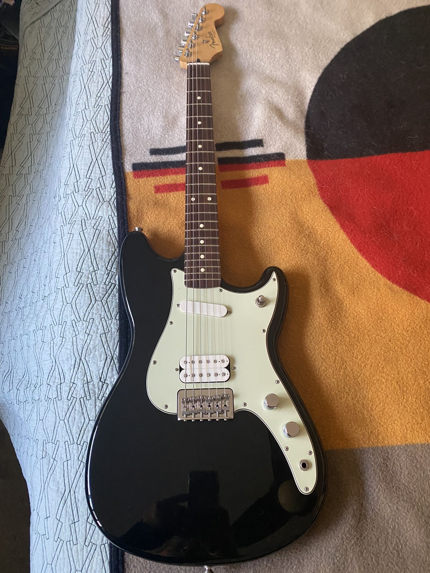 Fender Duo Sonic HSS for Sale in San Pedro, CA - OfferUp