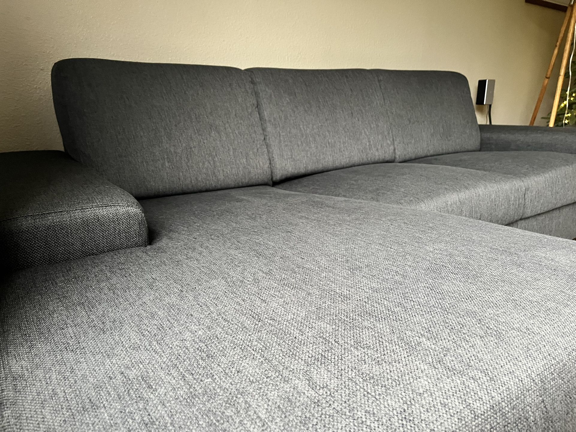 Dania Furniture Sectional With Left Chaise for Sale in Portland, OR ...