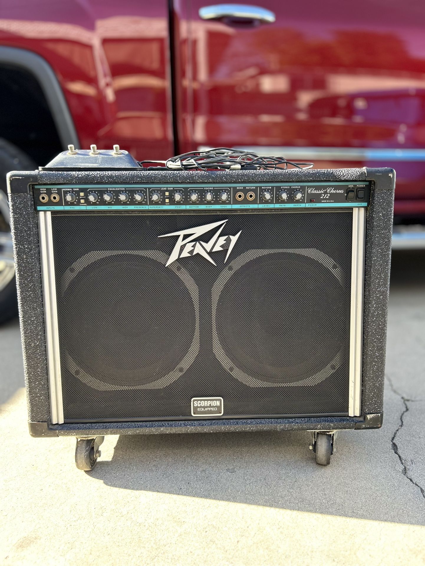 Peavey Classic Chorus 212 Guitar Amplifier for Sale in Los Angeles, CA ...
