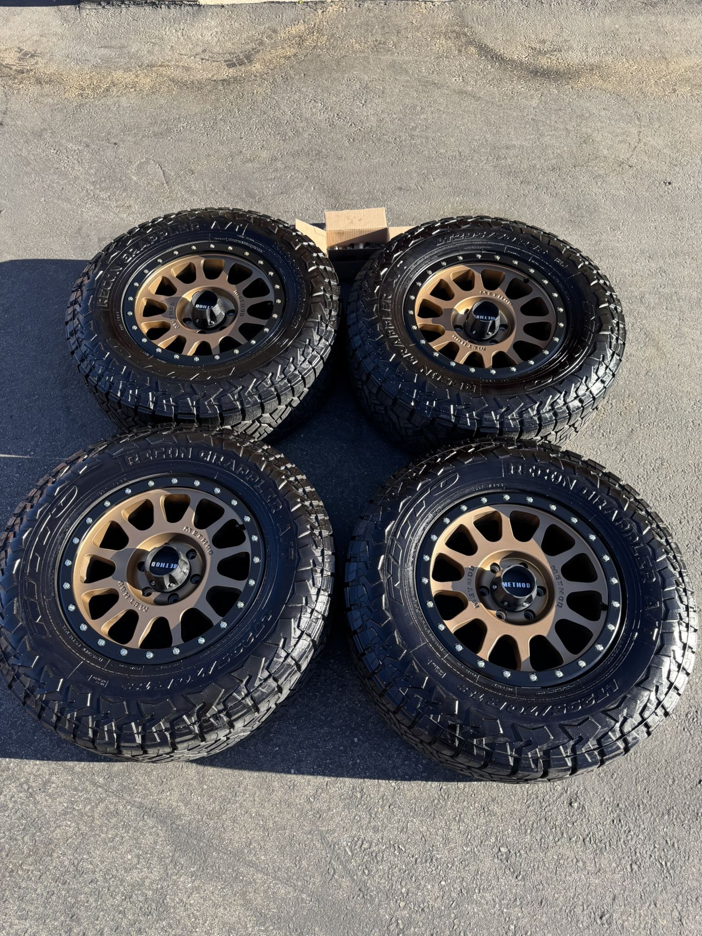 Brand New 18” Method MR305 Bronze Wheels With 35” Nitto Recon Grappler ...