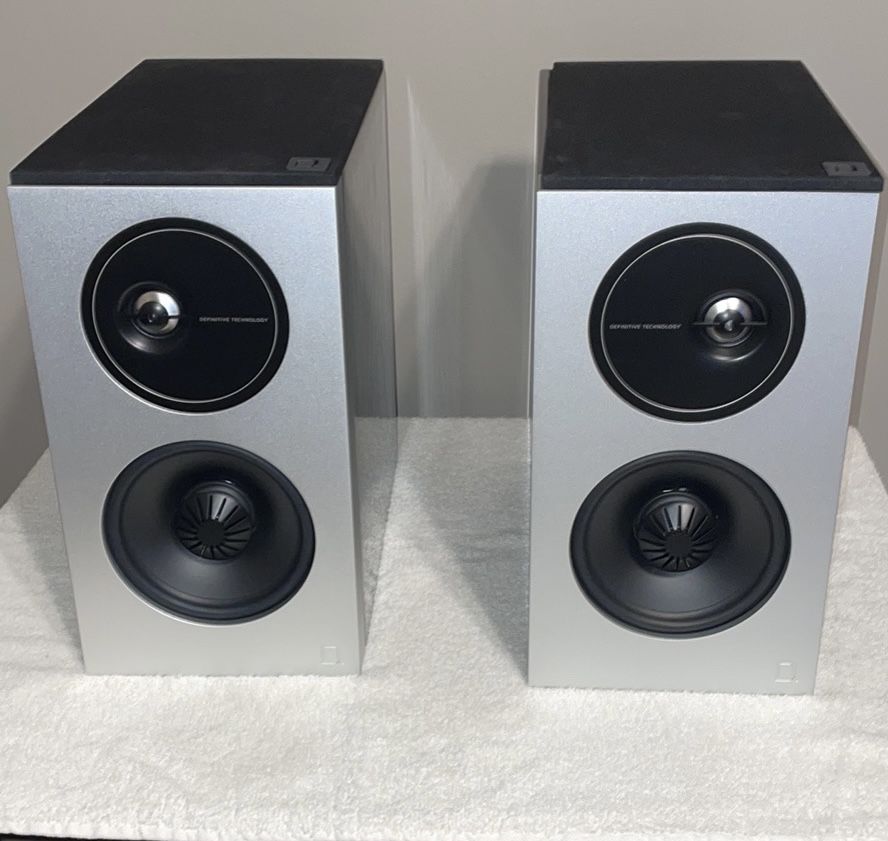 Definitive Technology Demand D9 and Kanto SX26 stands for Sale in Lisle ...