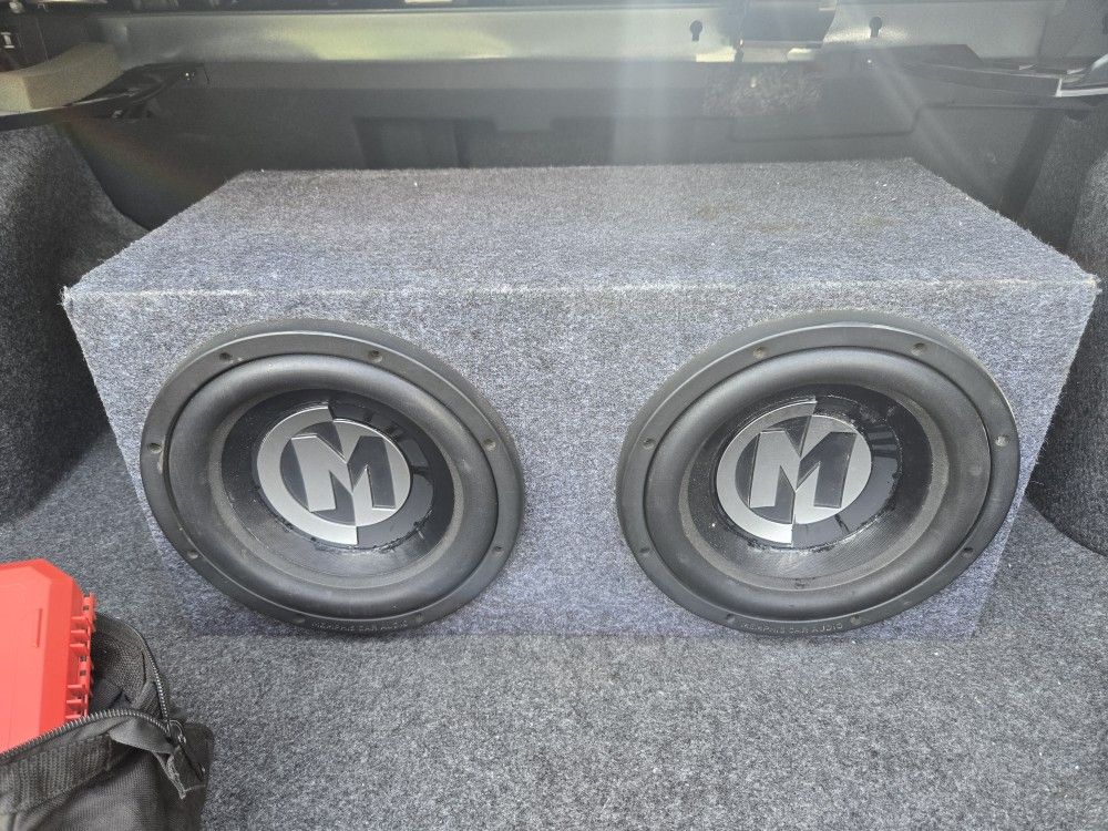 Memphis 10" Sub In Box for Sale in Tulare, CA - OfferUp