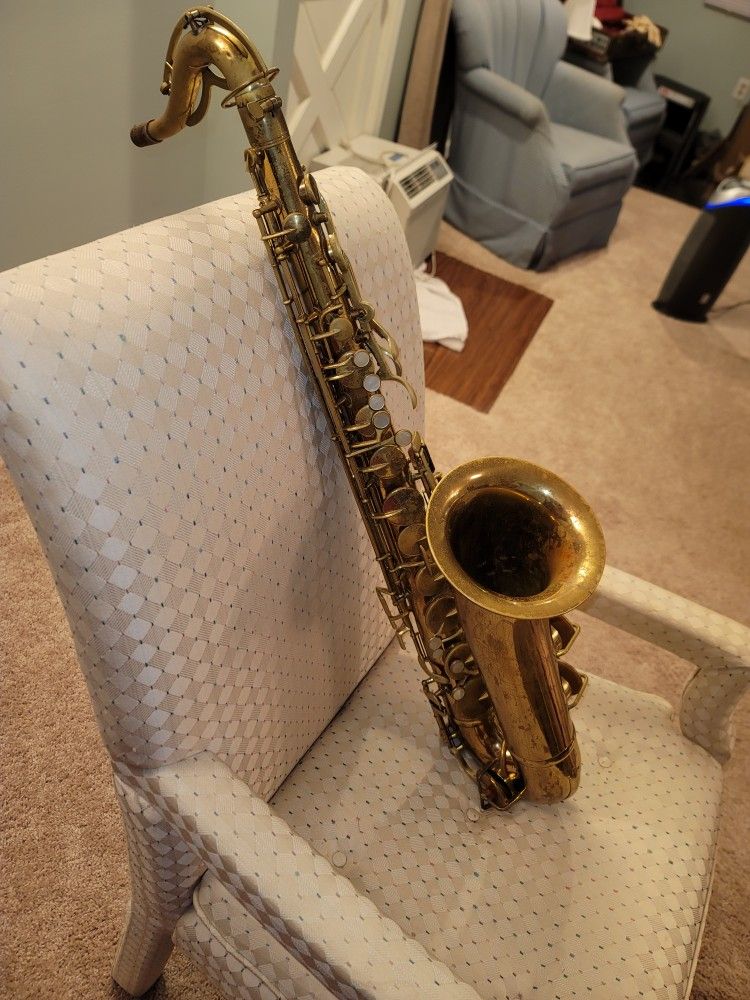 Vintage King H.N. white AMERICAN STANDARD TENOR SAXOPHONE for Sale in ...