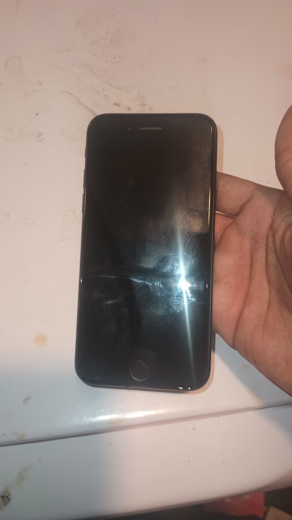 32GB IPHONE 8 BRAND NEW for Sale in Las Vegas, NV - OfferUp