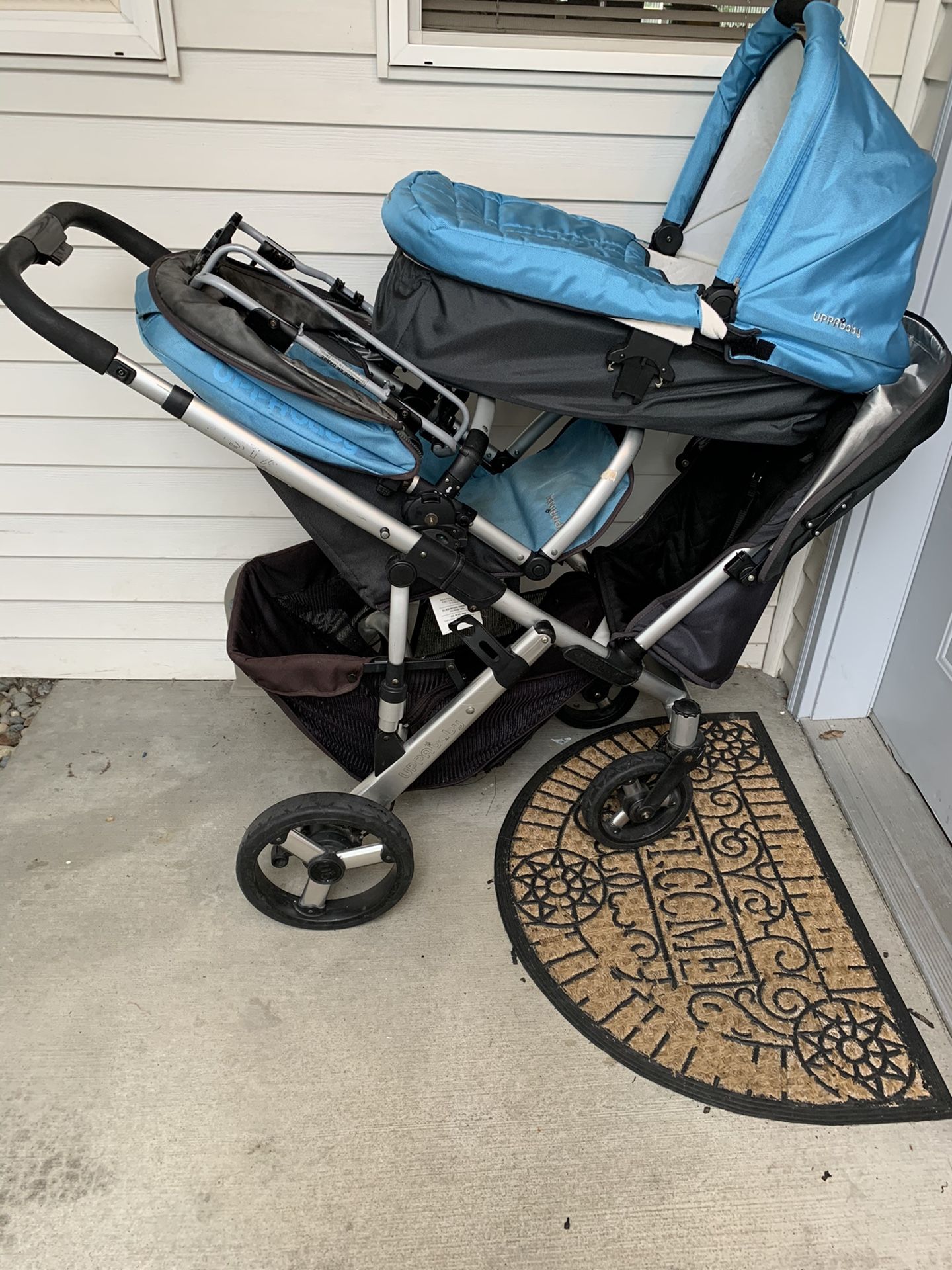 UPPA BABY DOUBLE Stroller plus bassinet for Sale in Auburn, WA - OfferUp