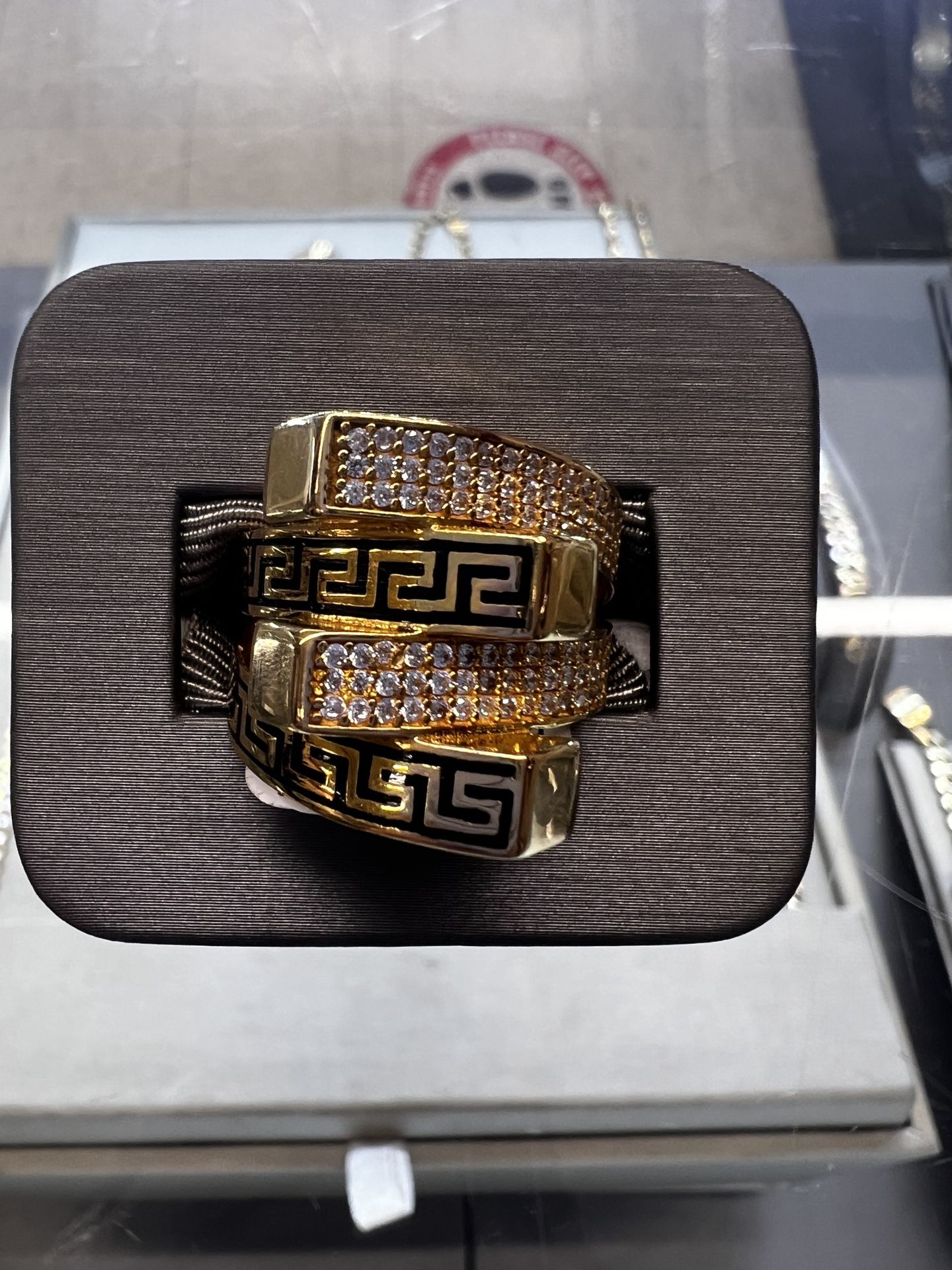 21k Versace Ring for Sale in Austin, TX - OfferUp