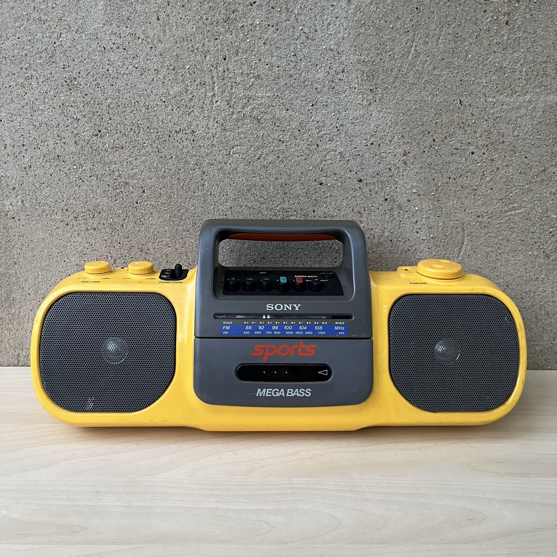Sony Sports Mega Bass Boombox (Parts Only) for Sale in Jersey City, NJ ...