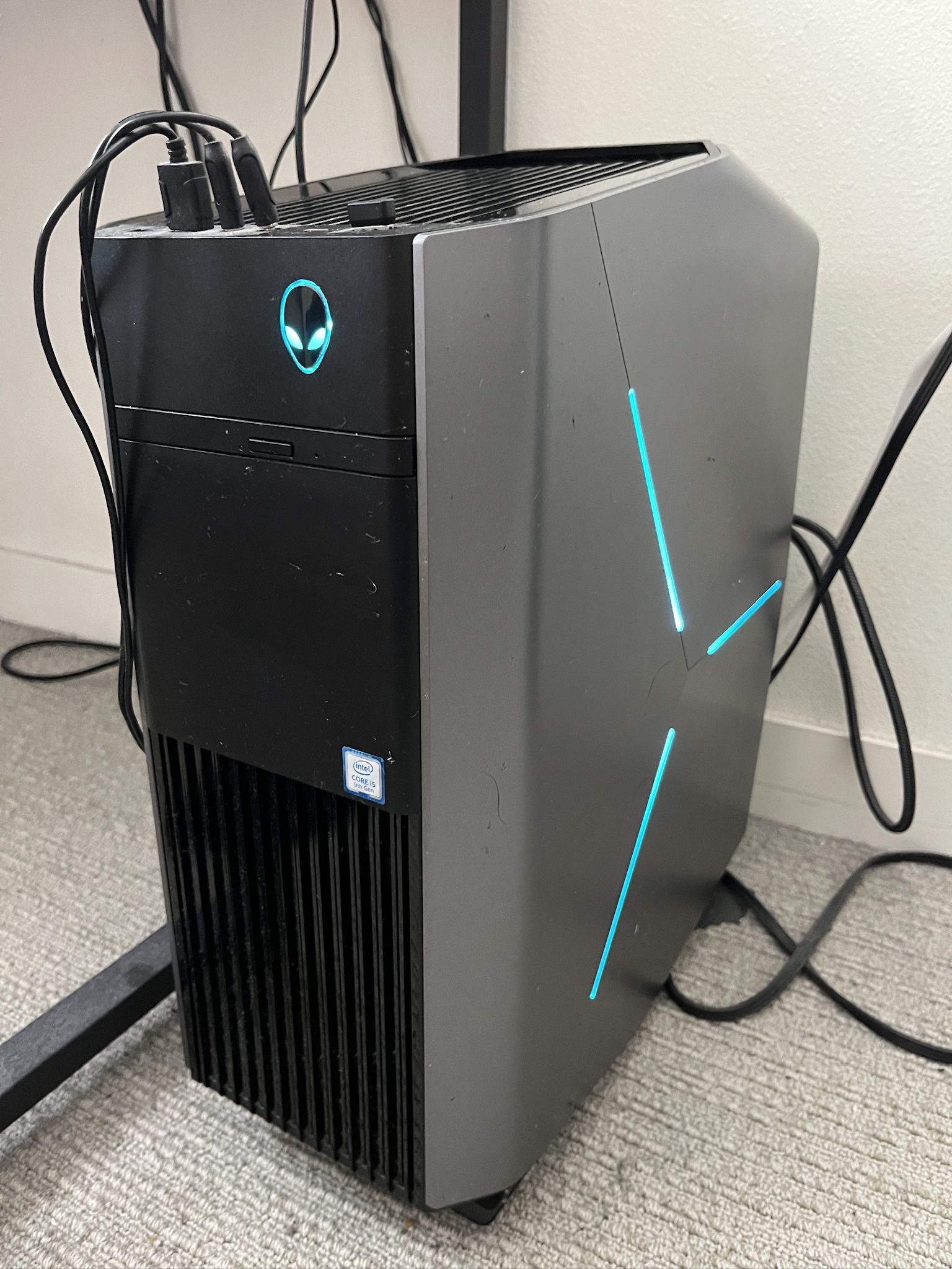 Alienware Aurora R8 for Sale in Seattle, WA - OfferUp