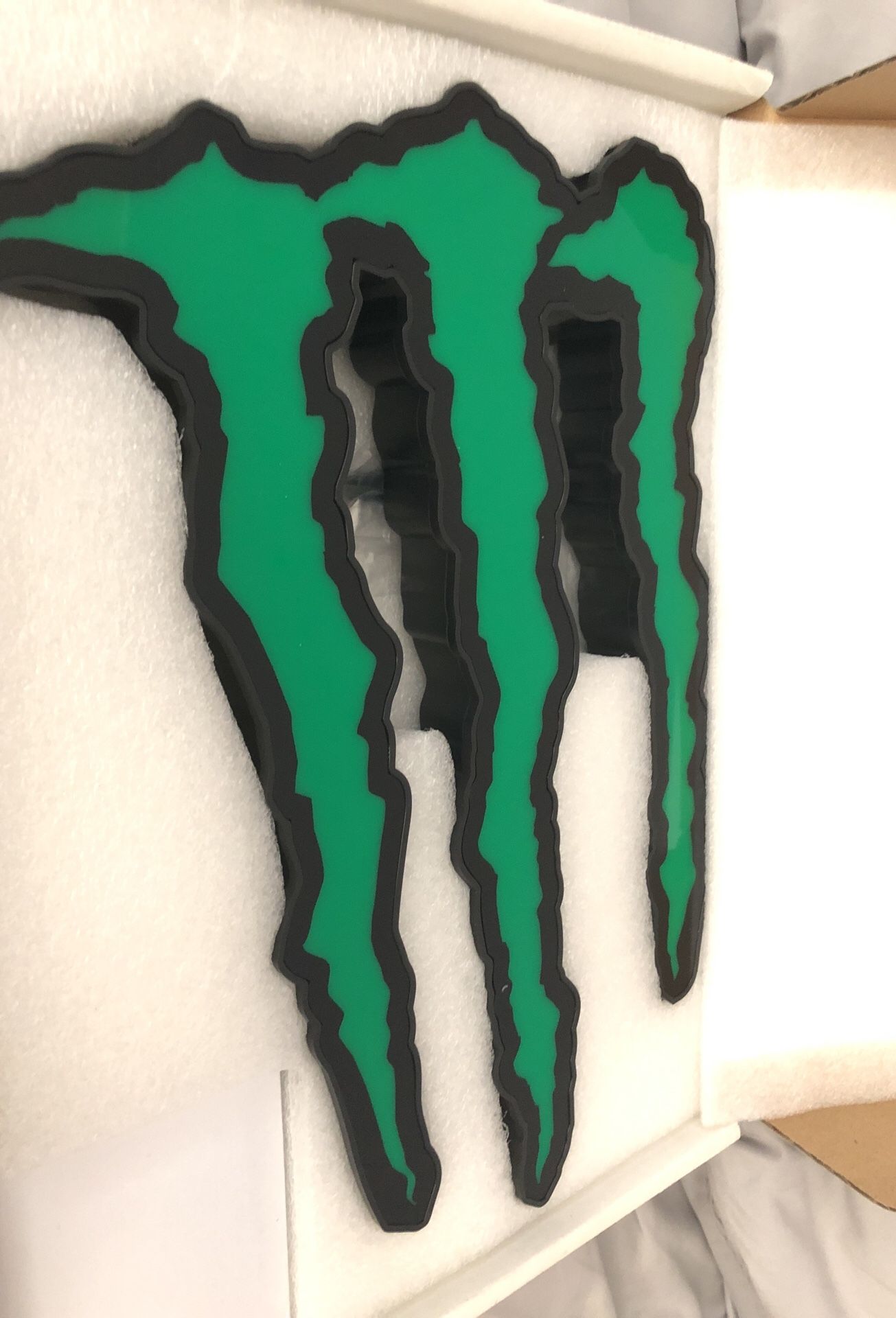 Monster Energy Claws