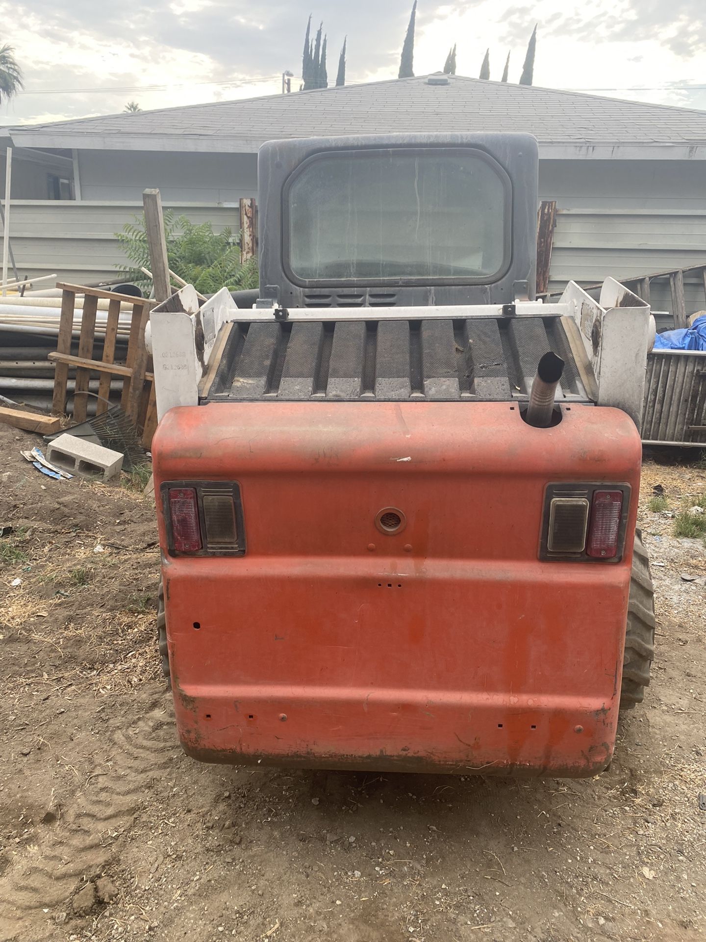 2001 Bobcat Skid Steer 763 for Sale in Los Angeles, CA - OfferUp