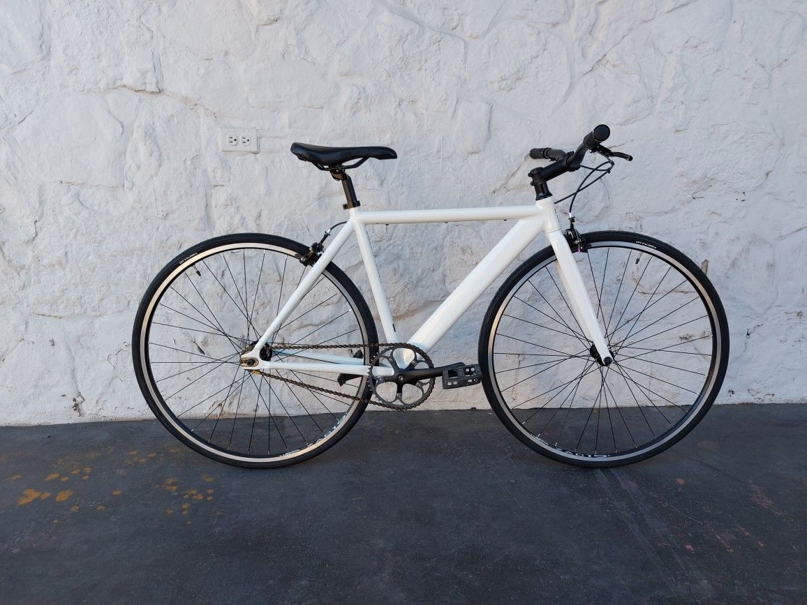 6ku Urban Track Single Speed for Sale in San Antonio, TX - OfferUp