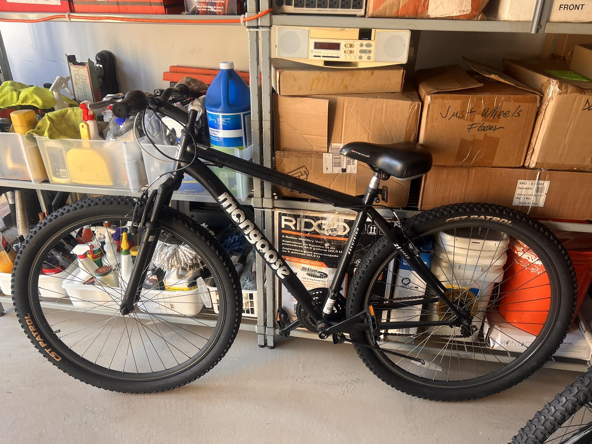 29’ Mongoose Adult Mountain Bike for Sale in Pompano Beach, FL - OfferUp