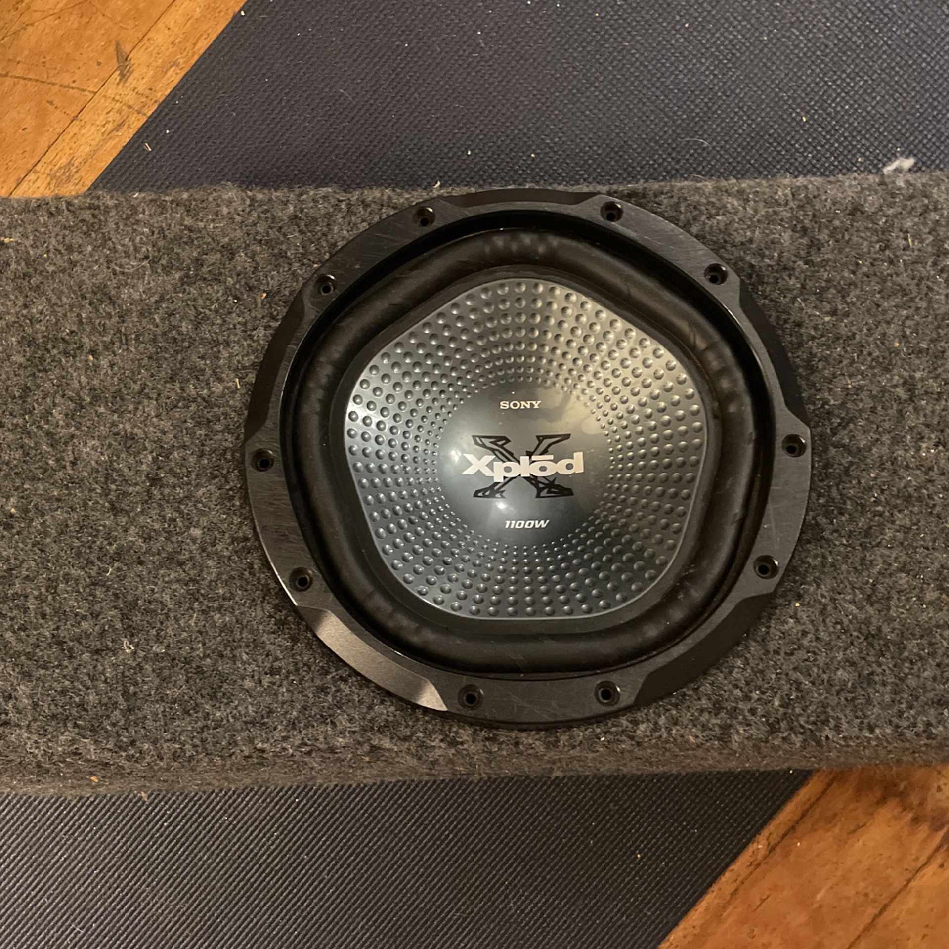 Sony Xplod Subwoofer 10 Inch