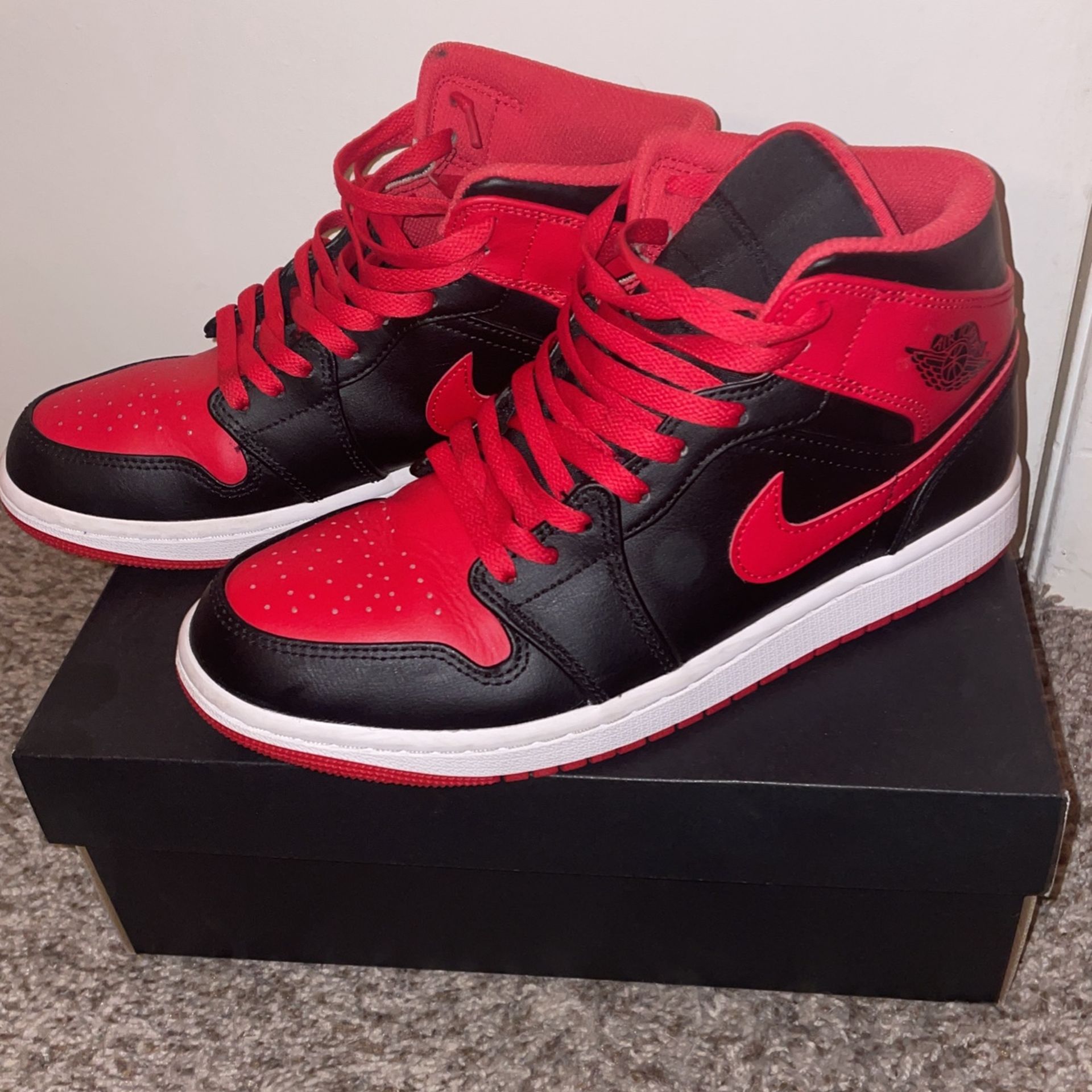 Jordan 1 Mid Alternative Bred for Sale in Rancho Cucamonga, CA - OfferUp
