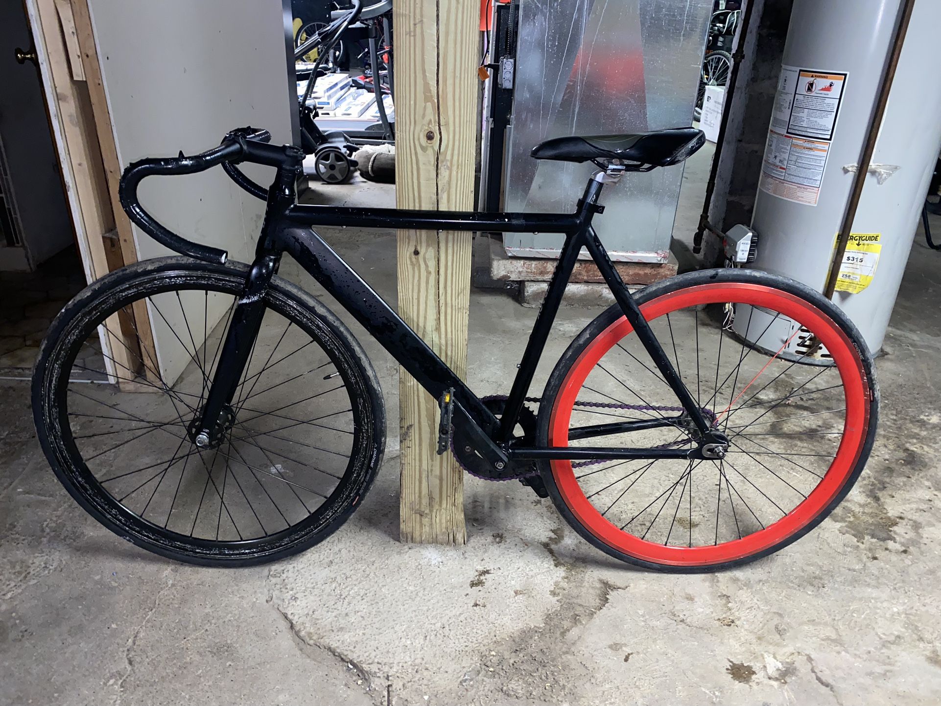 Black 6KU URBAN TRACK Fixie Size 54-55 for Sale in Chicago, IL - OfferUp