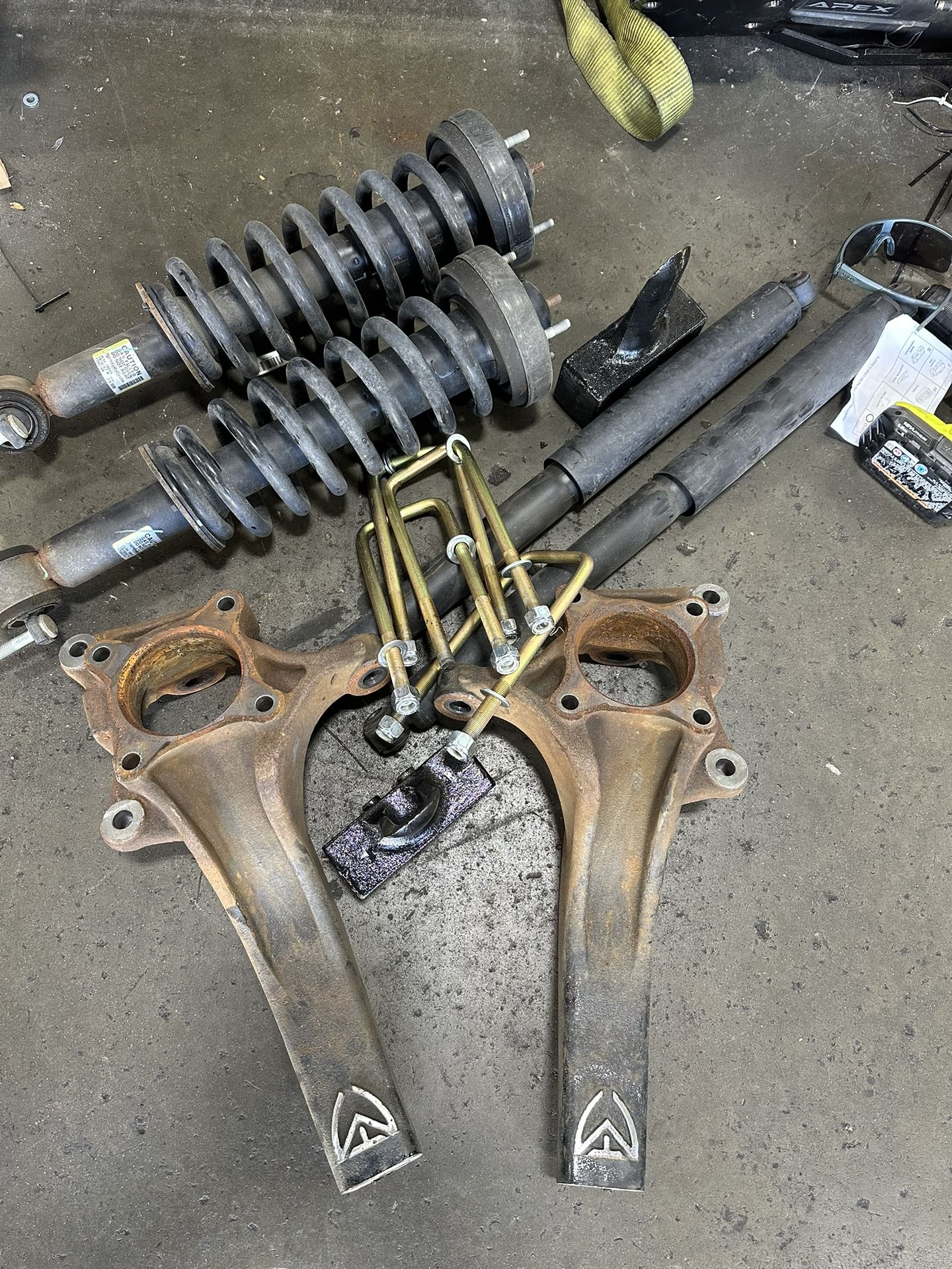Ford F150 Lift Kit for Sale in Fullerton, CA - OfferUp