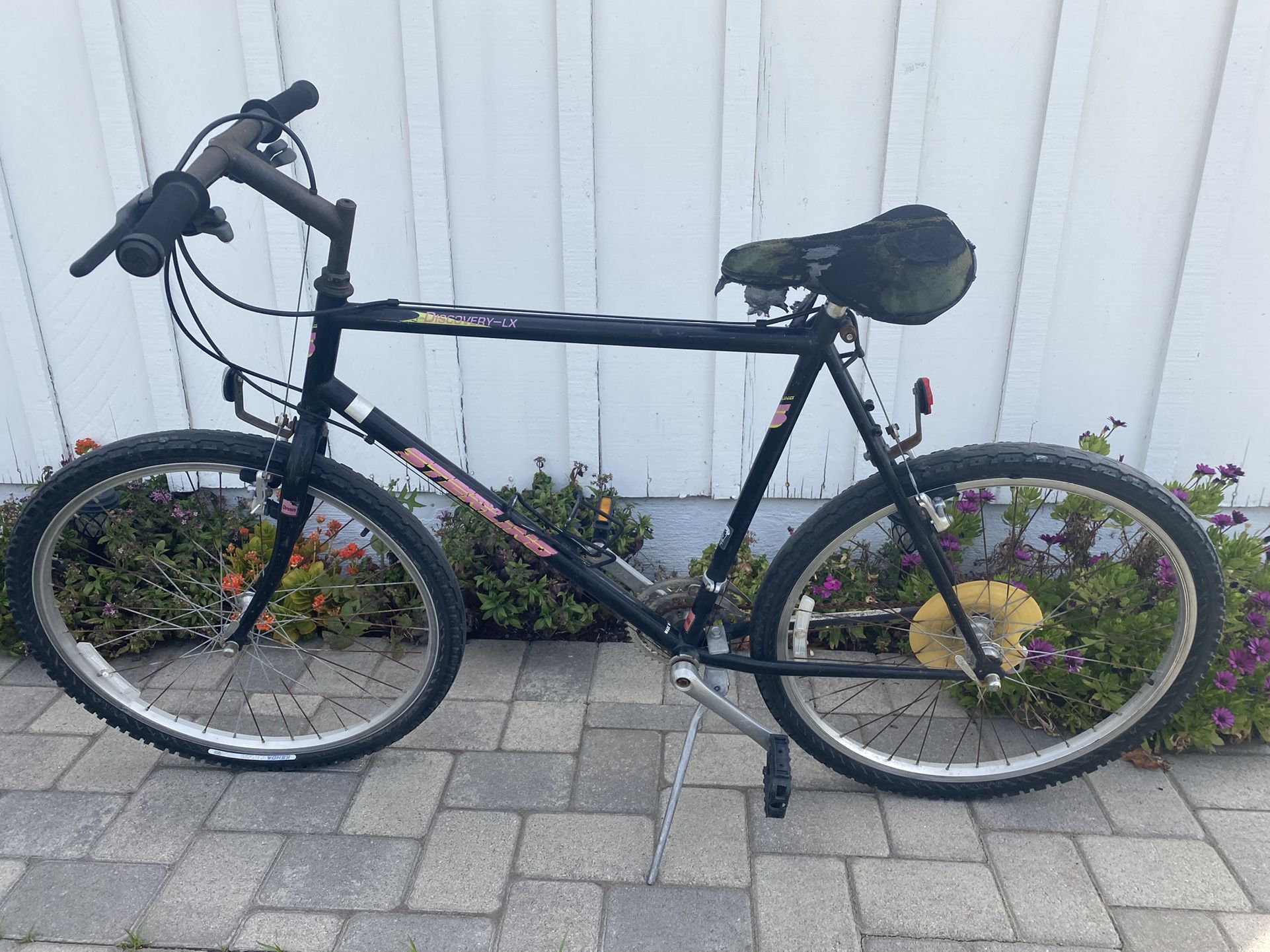 Sterling Discovery LX Bike for Sale in West Covina, CA - OfferUp
