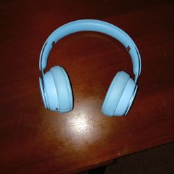 Light Blue Beats Solo