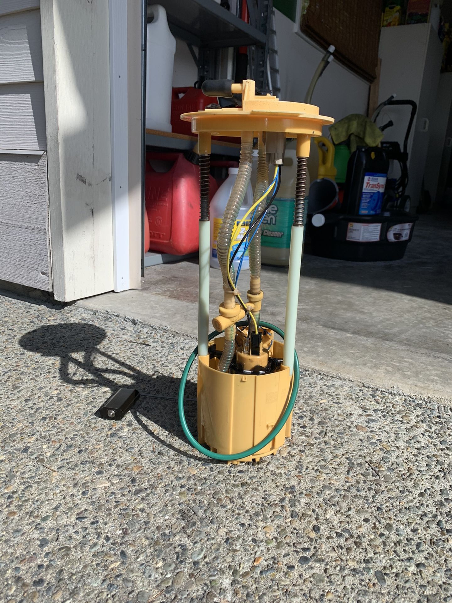 Stock Fuel Pump 6.7 Cummins for Sale in Eatonville, WA - OfferUp