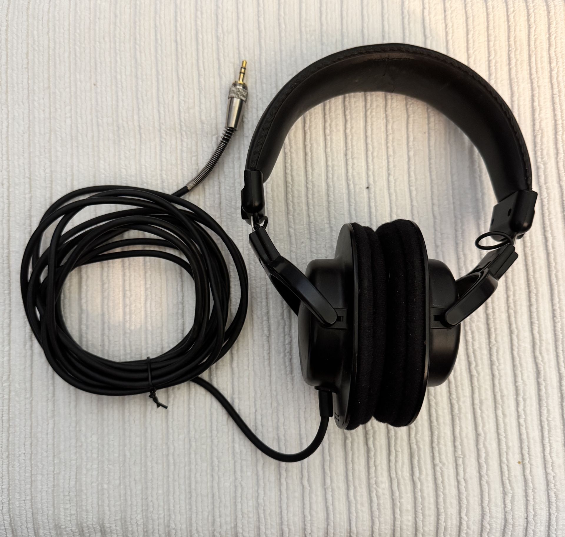 Audio-Technica ATH-M30 Professional Studio Monitor Headphones for Sale ...