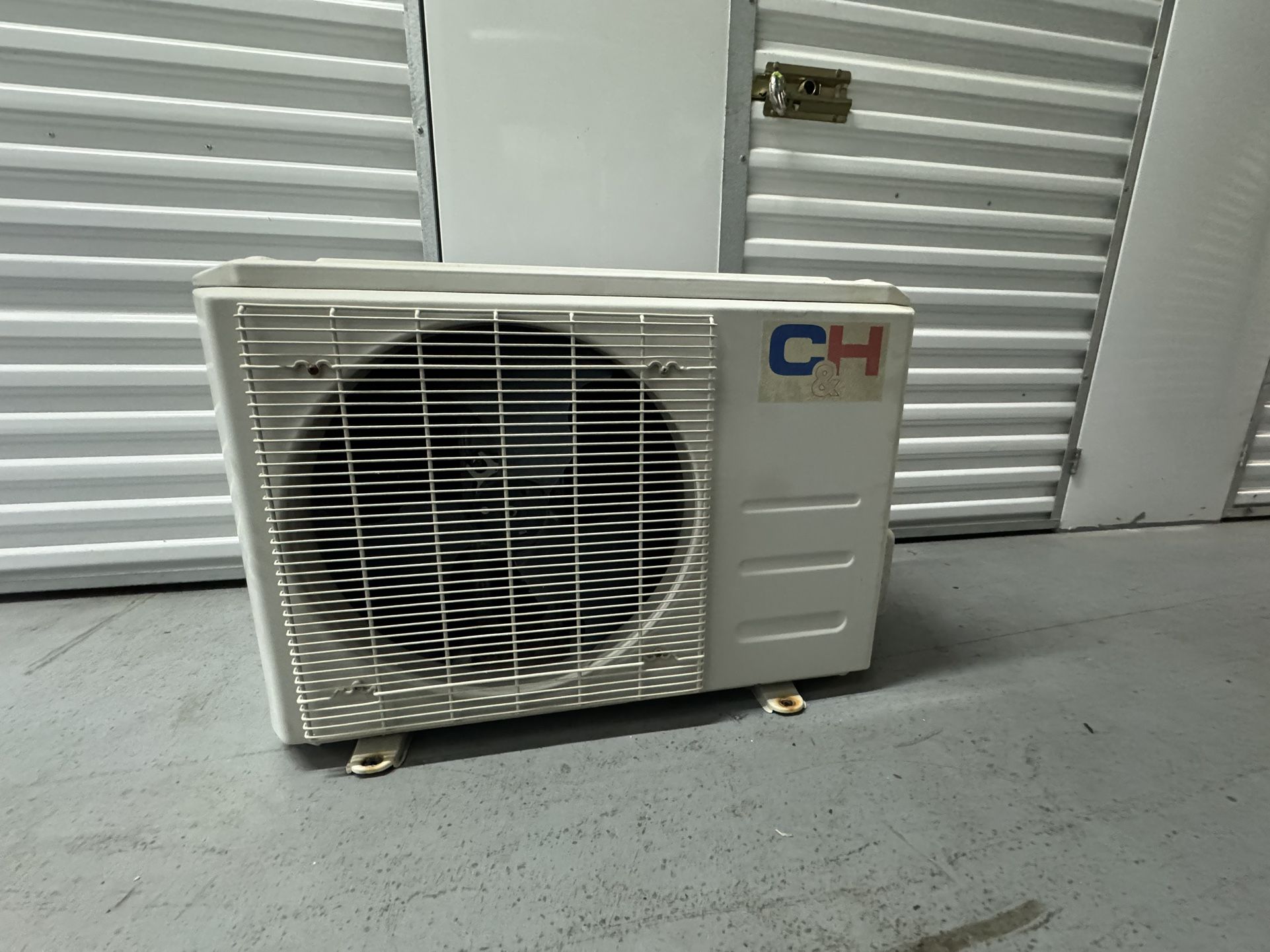 115v Mini Split 9000 BTU 25seer for Sale in Pompano Beach, FL - OfferUp