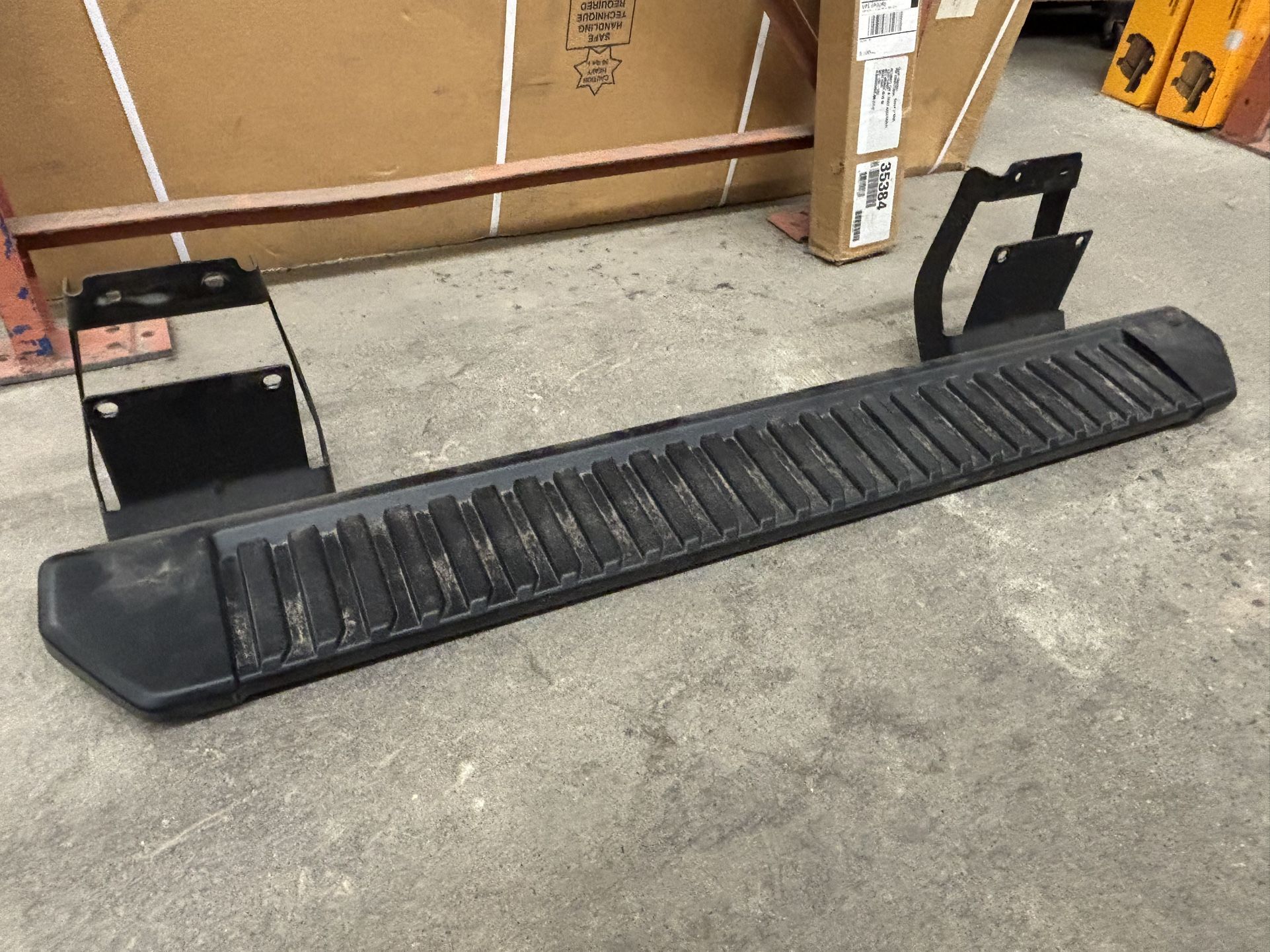 2019-C F250/F350 regular cab OEM 5” running boards for Sale in ...