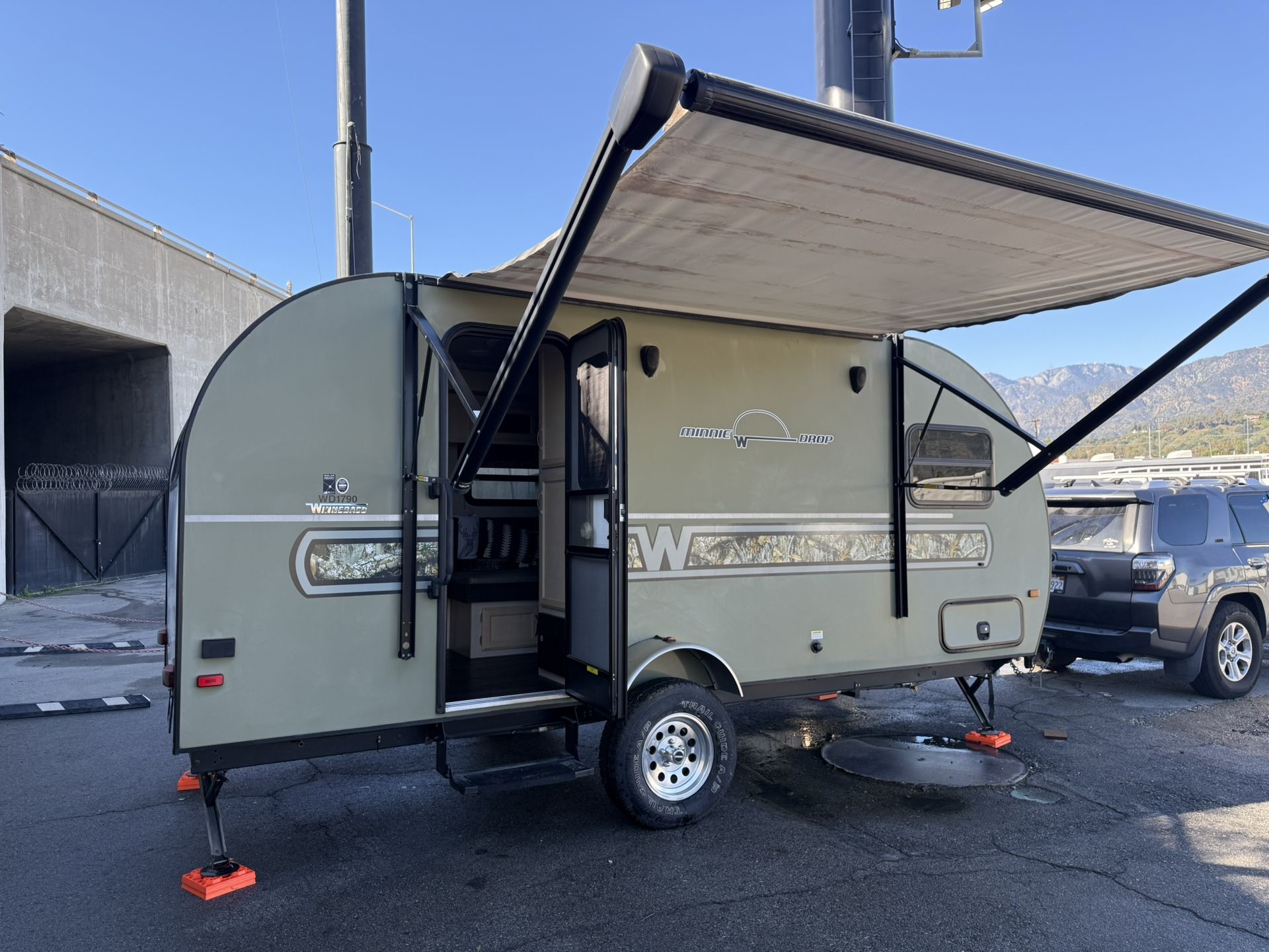 2017 Wd1790 Mini winnie drop for Sale in Monrovia, CA - OfferUp