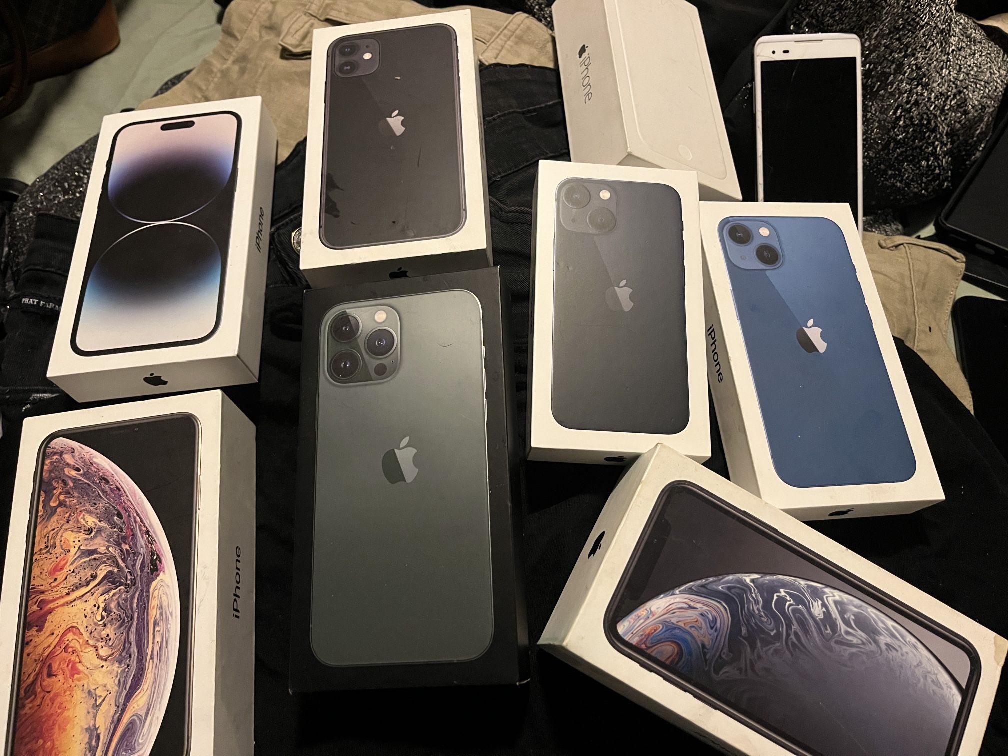Lots Of Phones And iPhone Empty Boxes for Sale in Kissimmee, FL - OfferUp