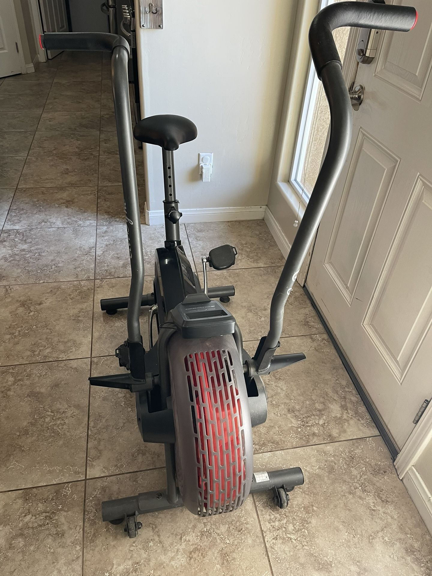 Schwinn Airdyne AD2 Exercise Bike for Sale in Shafter, CA - OfferUp