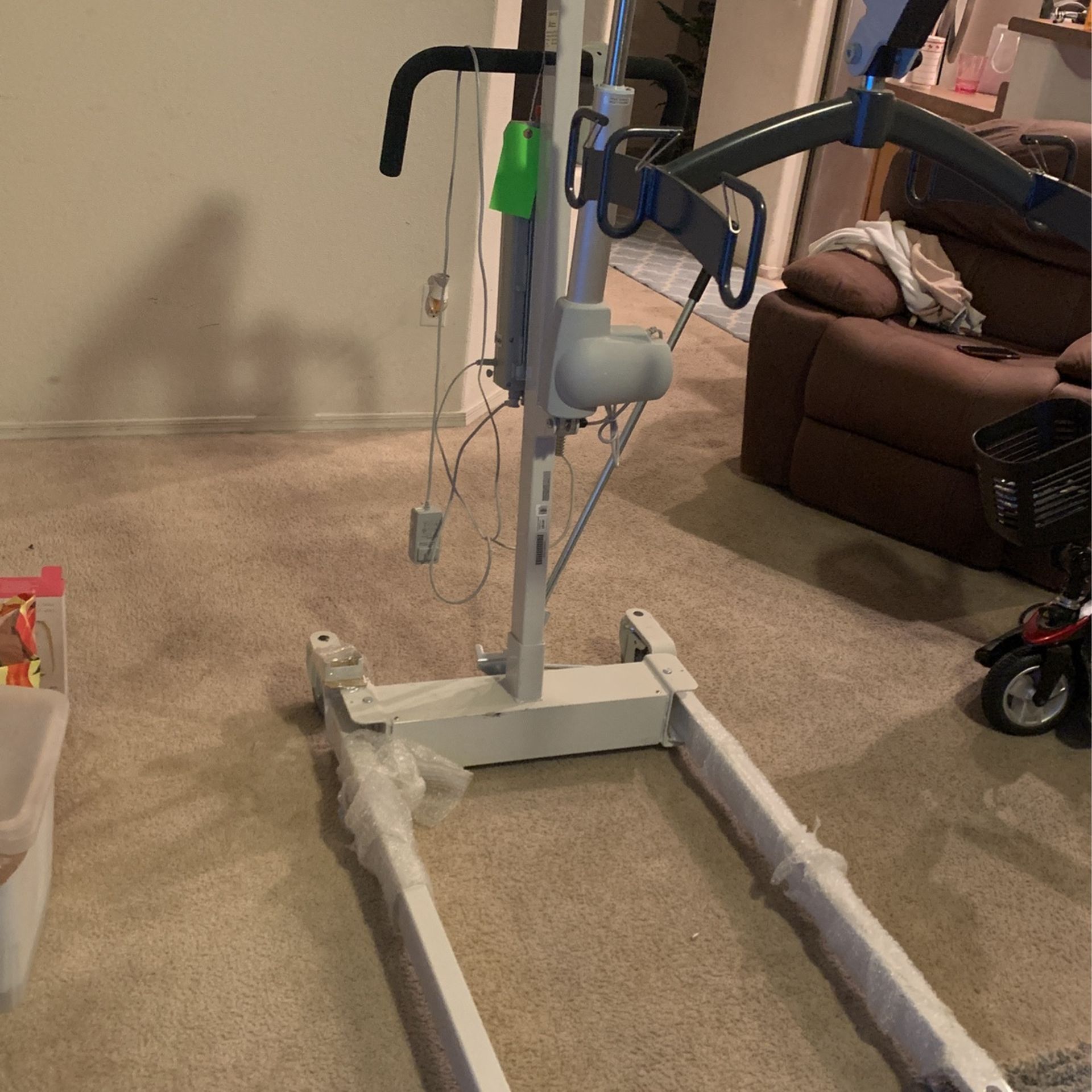 Drive Electric Patient Lift I Am Number 13244 for Sale in Phoenix, AZ ...