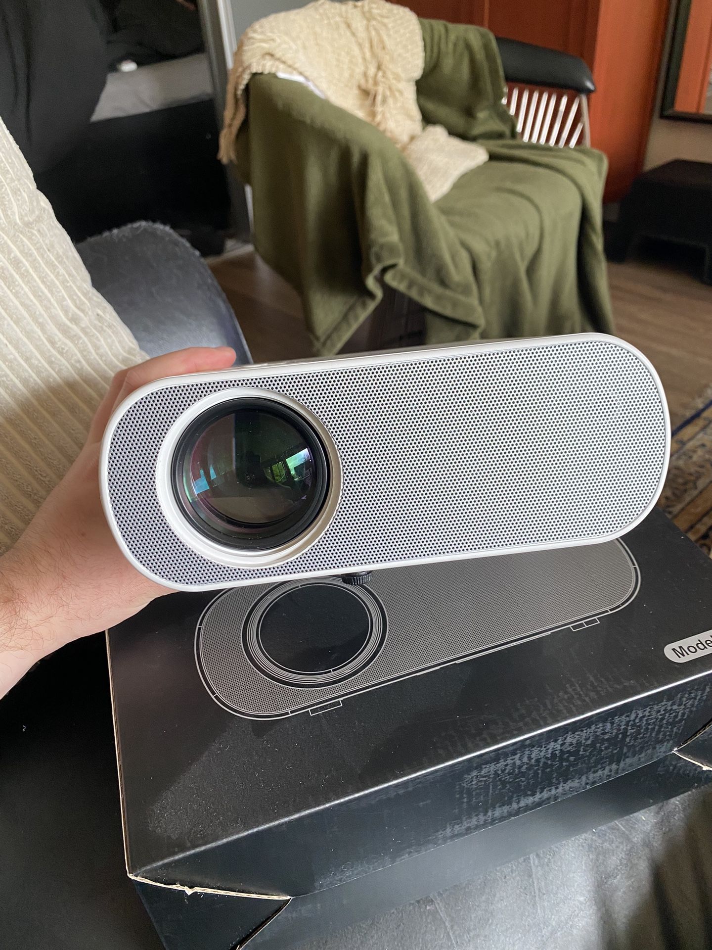 Hardly Used LED Projector for Sale in Seattle, WA - OfferUp