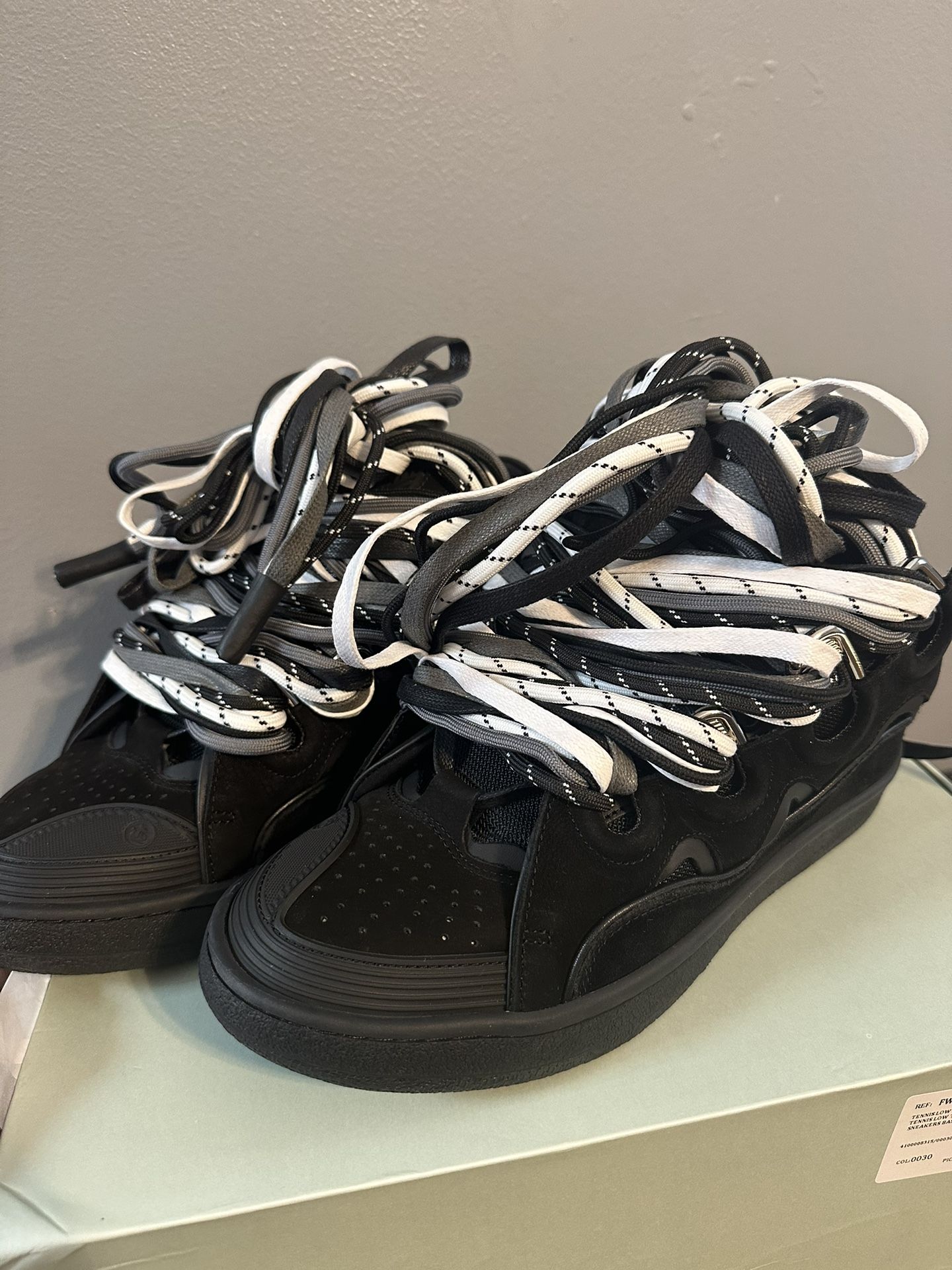 Lanvins Curb for Sale in Trenton, NJ - OfferUp