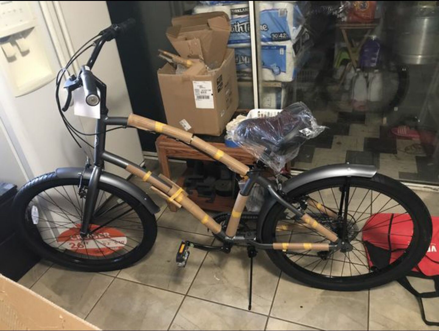 Hyper 26 Commute Men s Comfort Bike Gray Other Sports Outdoors