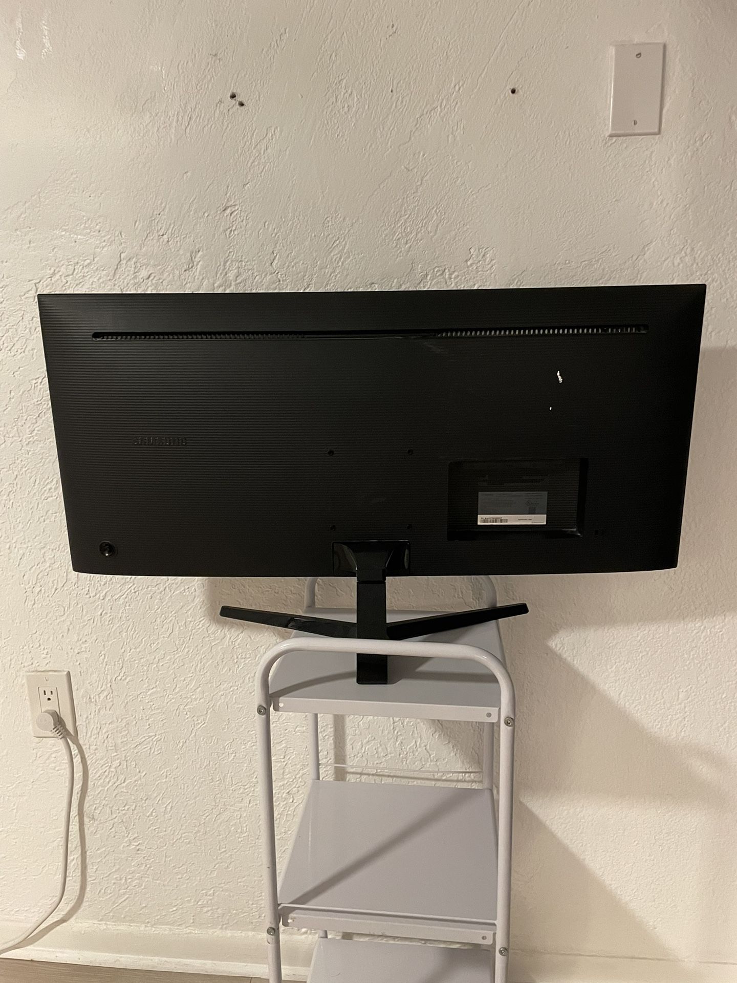 Samsung 34” SJ55W Ultrawide gaming Monitor (LS34J550WQNXZA) for Sale in ...