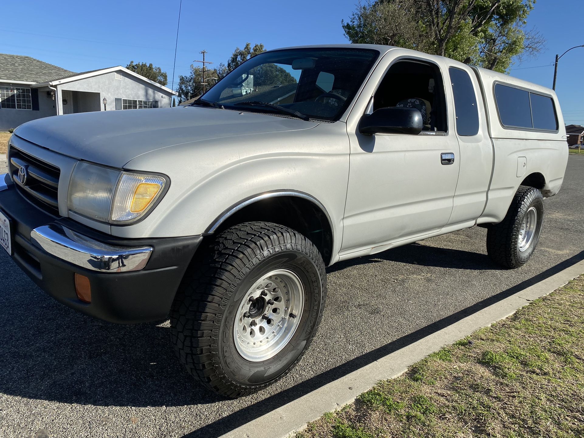 2000 Toyota Tacoma for Sale in Fontana, CA - OfferUp