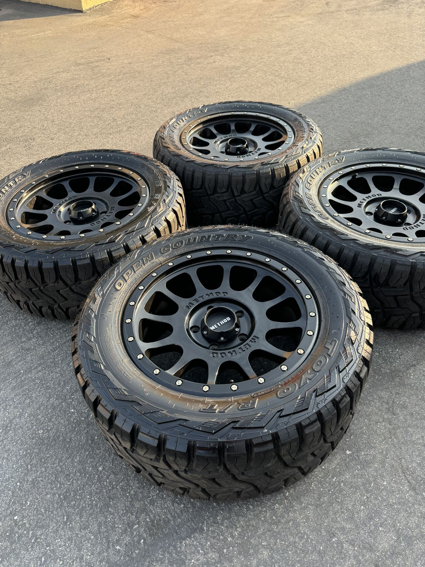 5x150 Tundra Land Cruiser Sequoia 20” Method Wheels And 33” Toyo R/T ...