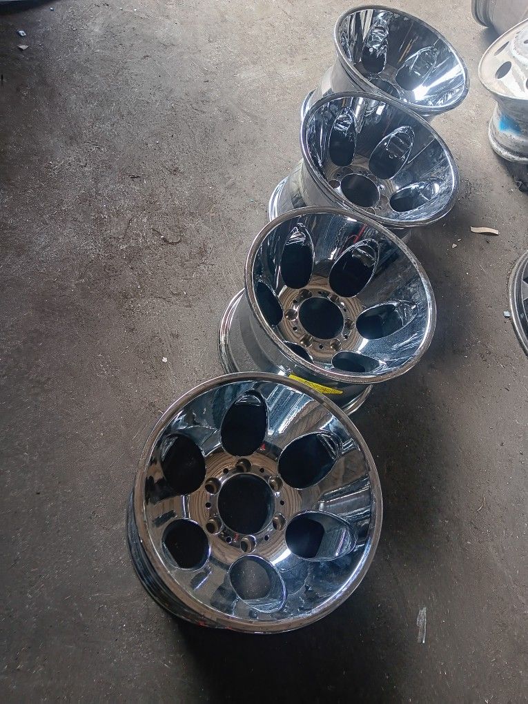15x10 CHROME WHEELS!!6 LUG 5.5!! 650$ OBO for Sale in Los Angeles, CA ...